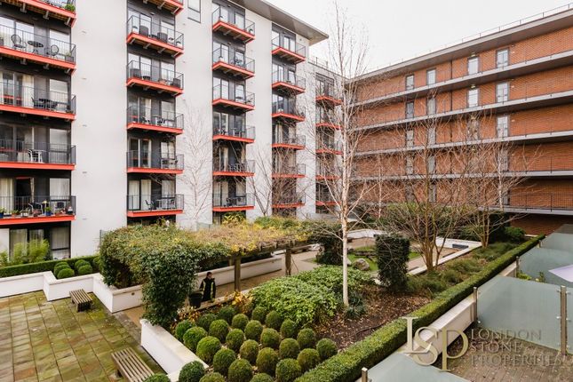 1 bed flat for sale in No 1 Street, London SE18 - Zoopla