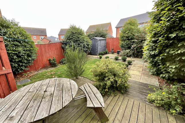 Windmill Drive, Filey YO14, 2 bedroom semi-detached house for sale ...