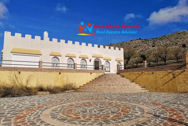 Properties for sale in Oria, Almería, Andalusia, Spain - Oria, Almería ...
