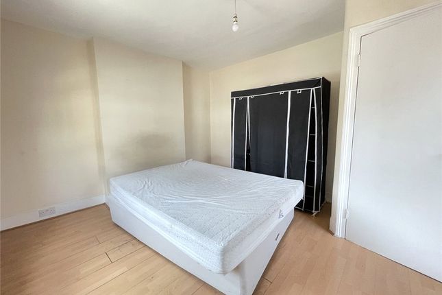 Elswick Road, Lewisham, London SE13, 3 bedroom end terrace house for ...