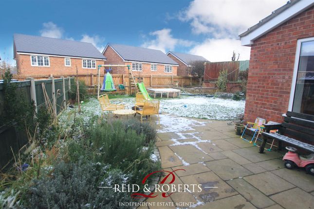 Parc Y Llan, Llanfair Dyffryn Clwyd, Ruthin LL15, 3 bedroom detached ...