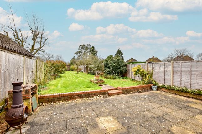 Maple Lodge Close, Maple Cross, Rickmansworth WD3, 3 bedroom semi ...