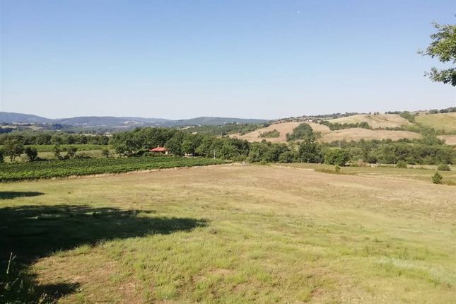 Sorano, Tuscany, Italy, 3 bedroom farmhouse for sale - 69284654 ...