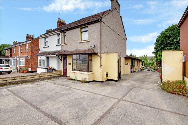 Cricklade Road Swindon Wiltshire Sn2 3 Bedroom Semi Detached House