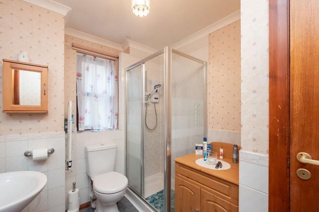 Earnbank Bridge Of Earn Perth Ph2 2 Bedroom Bungalow For Sale