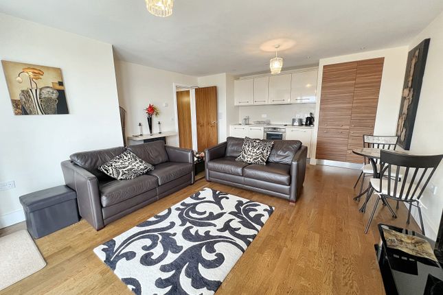 Vega House, Falcon Drive, Cardiff CF10, 2 bedroom flat for sale ...
