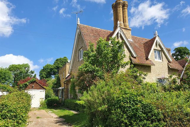 Homes for Sale in Linton Park, Linton, Maidstone ME17 - Buy Property in ...