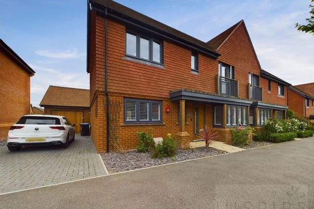Bellevue Farm Road, Pease Pottage RH11, 3 bedroom semi-detached house ...