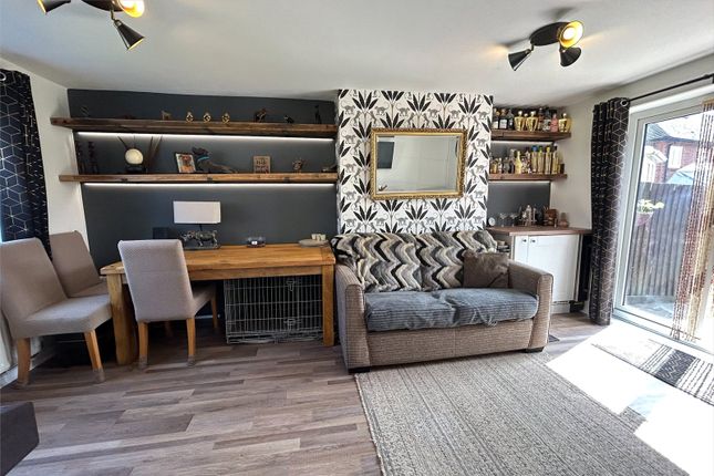 Courtenay Road, Farnham, Surrey GU9, 3 bedroom semi-detached house for ...