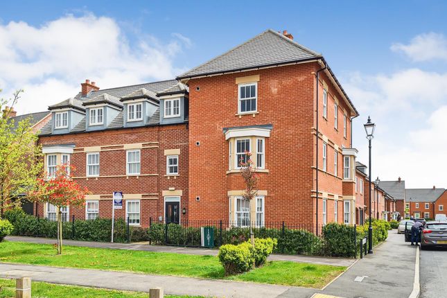 King Alfred Way, Great Denham, Bedford MK40, 2 bedroom flat for sale ...