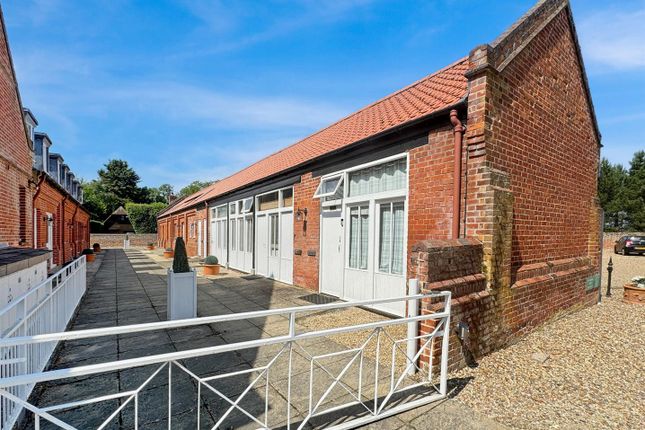 Saling Grove, Great Saling, Braintree CM7, 1 bedroom mews house to rent ...