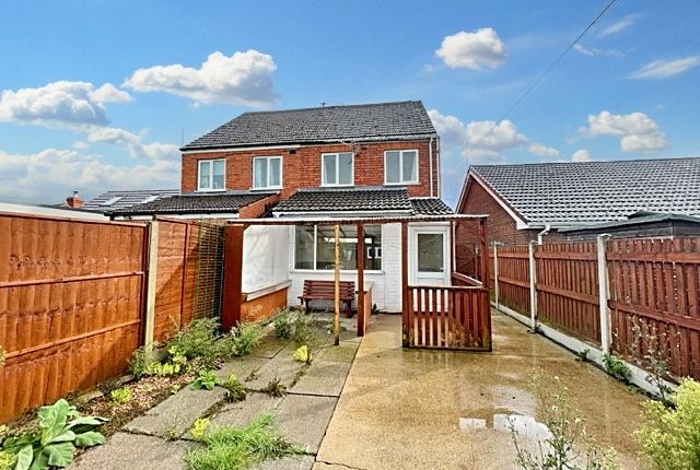 Hawton Lane, New Balderton, Newark NG24, 3 bedroom semi-detached house ...