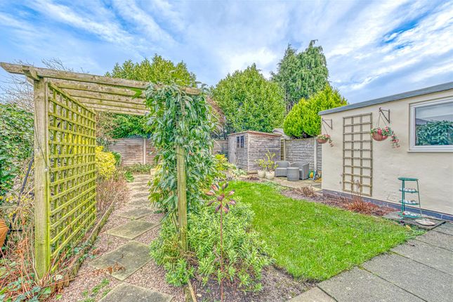 Poplars Avenue Warrington Wa2 3 Bedroom End Terrace House For Sale