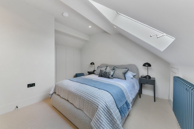 Portland Street, Walworth Village, London SE17, 3 bedroom terraced ...