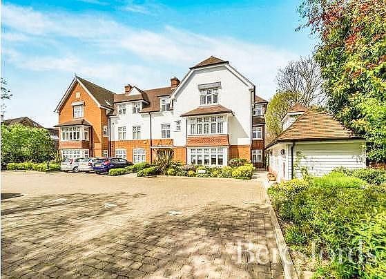 Homes for Sale in Hare Hall Lane, Gidea Park, Romford RM2 - Buy ...