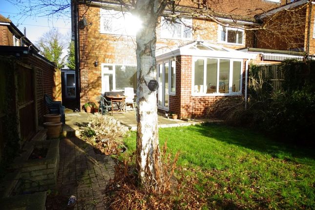 Lake View, Shortwood Common, Staines-Upon-Thames TW18, 4 bedroom semi ...