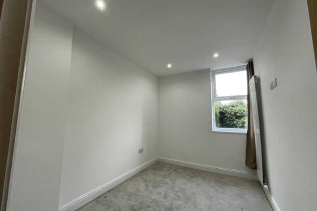 Balls Road, Oxton, Wirral CH43, 2 bedroom flat to rent - 66682693 ...