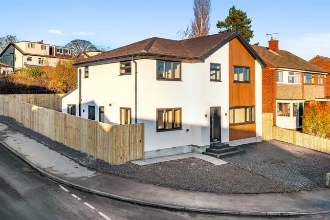Victoria Grove Horsforth Leeds West Yorkshire Ls18 4 Bedroom