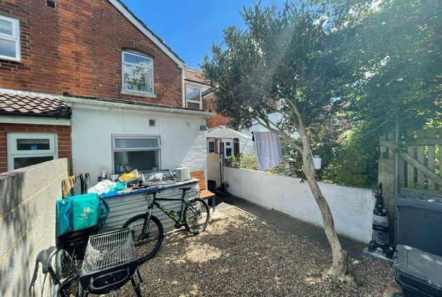 George Street, Salisbury SP2, 3 bedroom terraced house for sale - 63926164 | PrimeLocation