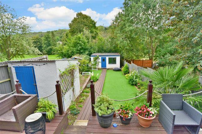 Godstone Road, Kenley, Surrey CR8, 3 bedroom semi-detached house for ...