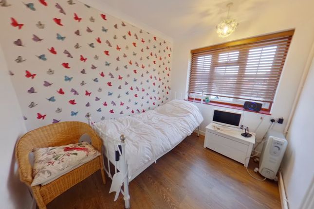 Oakdown Road, Stubbington, Fareham PO14, 2 bedroom detached bungalow ...