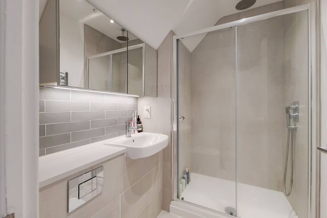 Riverbank Way, Hackbridge, Wallington SM6, 4 bedroom end terrace house ...