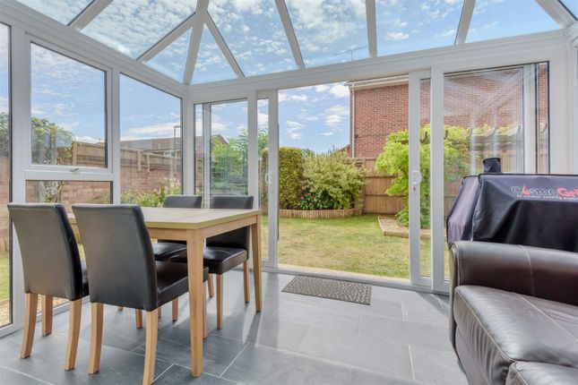 Junction Close, Ford BN18, 4 bedroom terraced house for sale - 61911415 ...