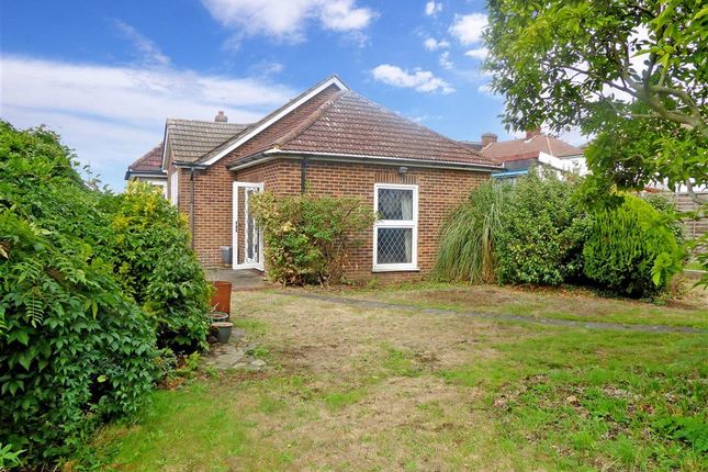 Links View, Dartford, Kent DA1, 2 bedroom detached bungalow for sale - 12497370 | PrimeLocation