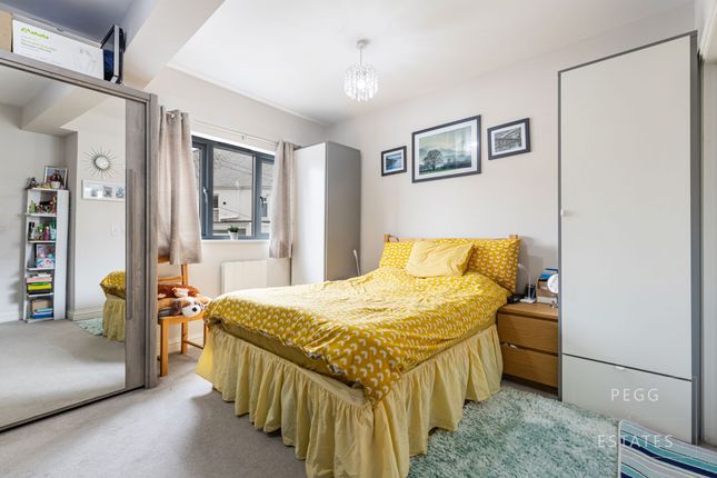 Bishops Place Apartments, Bishops Place, Paignton TQ3, 2 bedroom flat ...