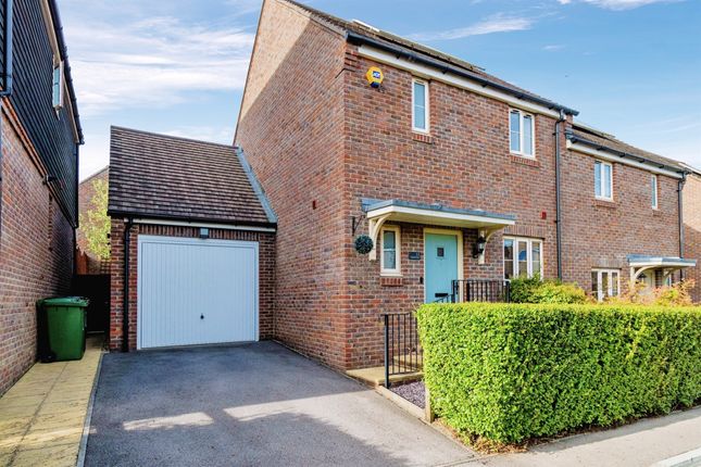 Dragonfly Way Eastleigh So50 3 Bedroom Semi Detached House For Sale