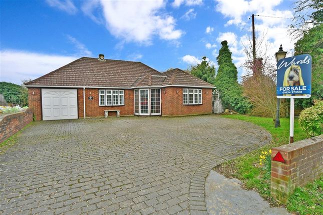 Dunn Street Road, Bredhurst, Gillingham, Kent ME7, 4 bedroom bungalow ...