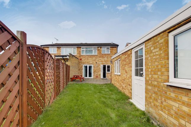 Rodney Way, Colnbrook With Poyle, Slough SL3, 3 bedroom semi-detached ...