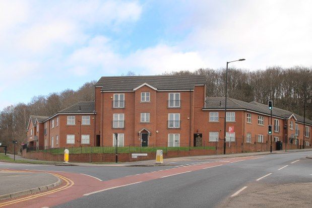 2 bed flat to rent in Wordsworth Court, Sheffield S5 - Zoopla