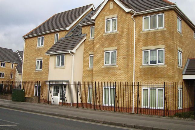 2 bed flat for sale in Morgan Close, Leagrave, Luton LU4 - Zoopla