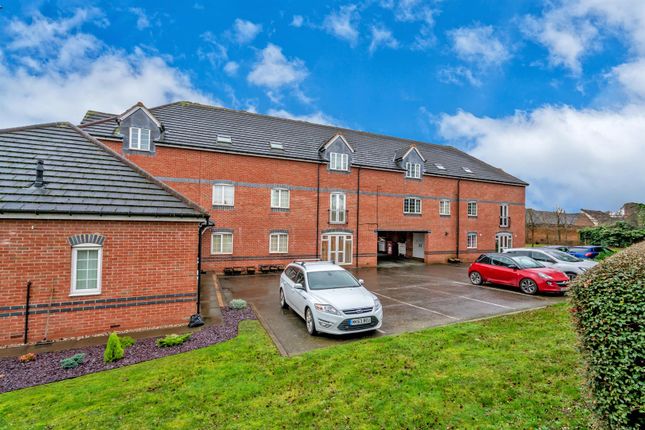 Hayling Court, Lichfield Road, Shelfield, Walsall WS4, 2 bedroom flat ...