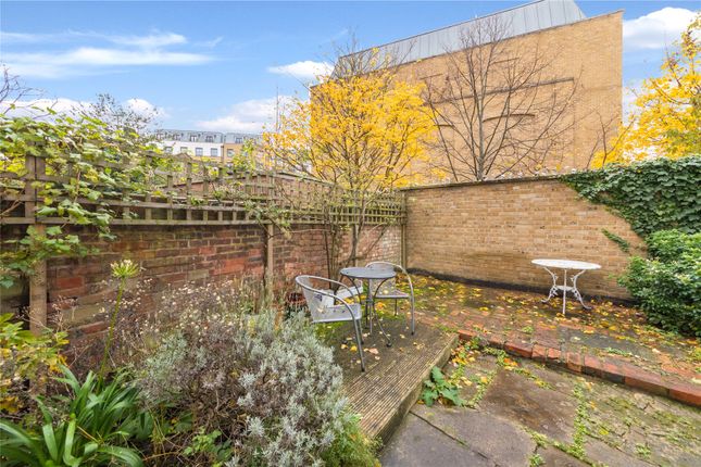 Highbury Crescent, Highbury, London N5, 2 bedroom flat for sale ...