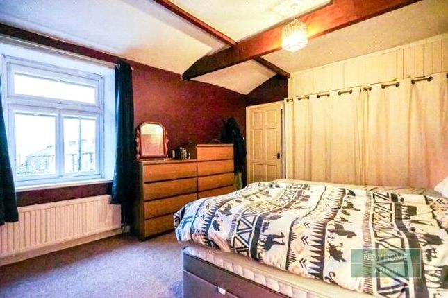 Scholey Head Lane, Cliviger, Burnley, Lancashire BB10, 3 bedroom end ...