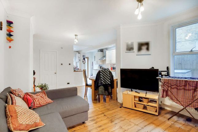 Southcroft Road London Sw17 2 Bedroom Flat For Sale 53934350
