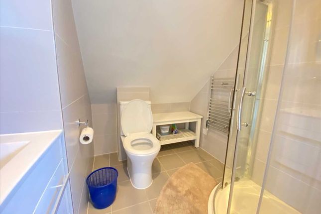 Holyoake Walk, London W5, room to rent - 69101470 | PrimeLocation