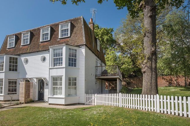 Homes for Sale in Cowes - Buy Property in Cowes - Primelocation