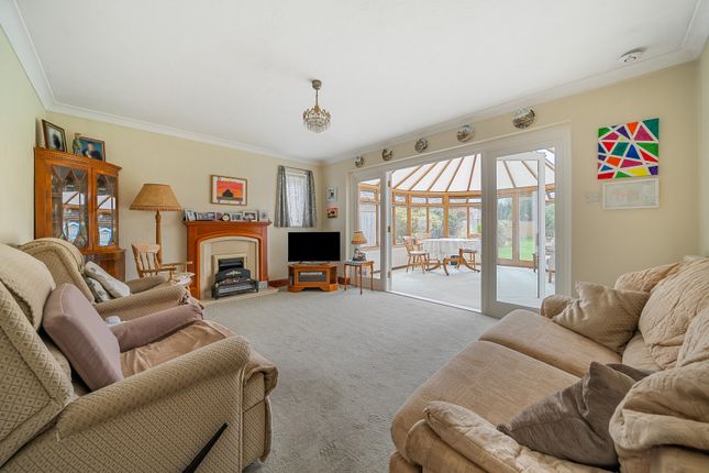 Houses for Sale in Horley, Surrey - Horley, Surrey Houses to Buy ...