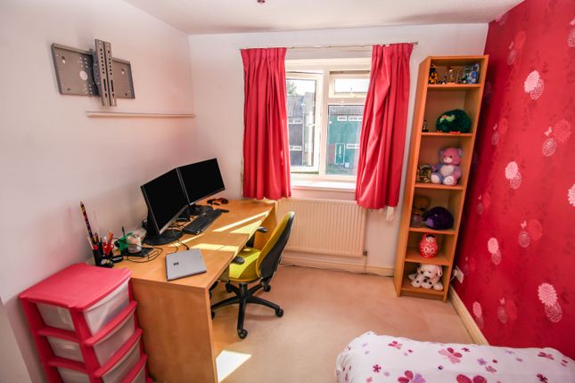 Wardle Gardens, Smallbridge, Rochdale OL12, 3 bedroom town house for ...