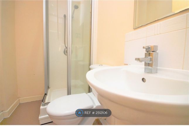 Rotary Way, Colchester CO3, 2 bedroom flat to rent - 70464844 ...