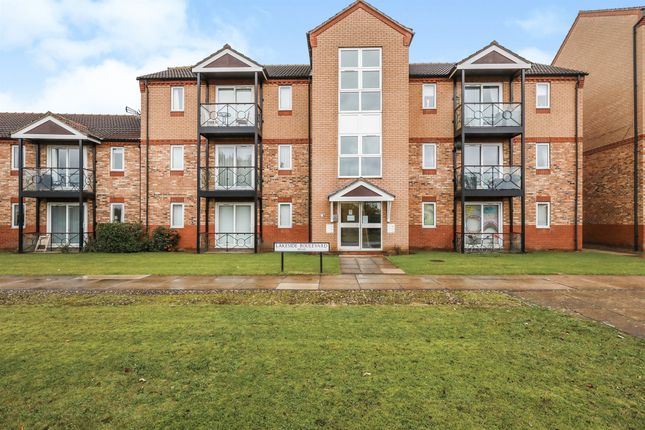 Flats for Sale in Lakeside Boulevard, Doncaster DN4 - Lakeside ...