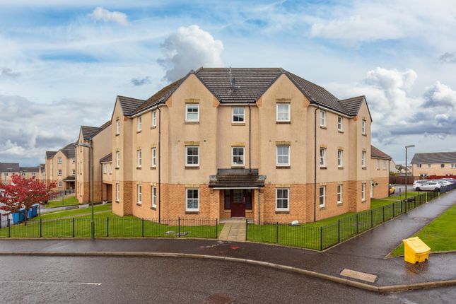 Russell Place, Bathgate EH48, 2 bedroom flat for sale - 62589709 ...