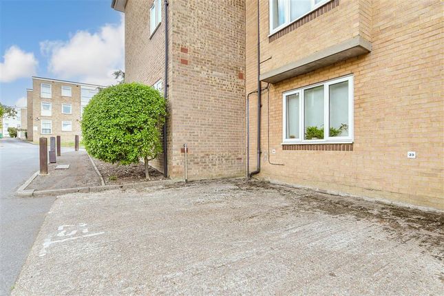 Westmoreland Drive, Sutton, Surrey SM2, studio for sale - 70295272 ...