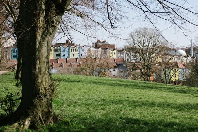 Windmill Hill, Bedminster, Bristol BS3, 2 bedroom flat for sale ...