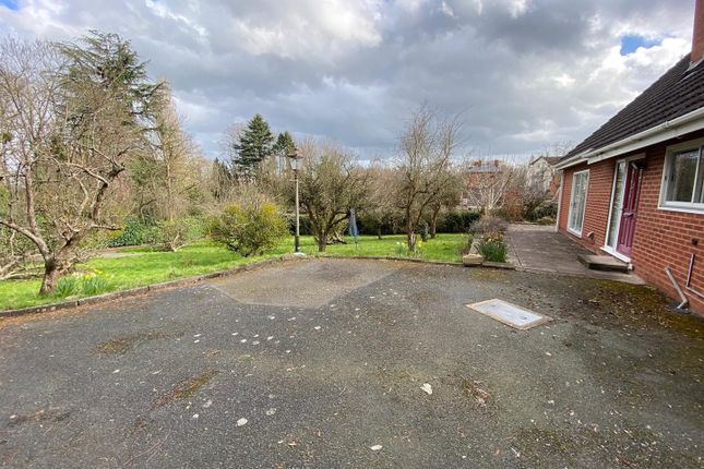 Alexandra Lane, Malvern WR14, 4 bedroom detached bungalow for sale ...