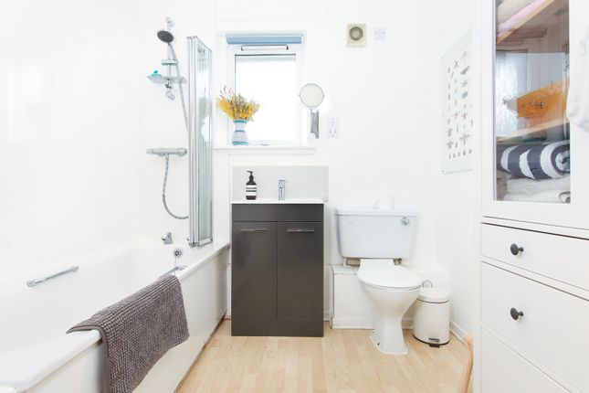 54/7 Duff Street, Dalry, Edinburgh EH11, 2 bedroom flat for sale ...