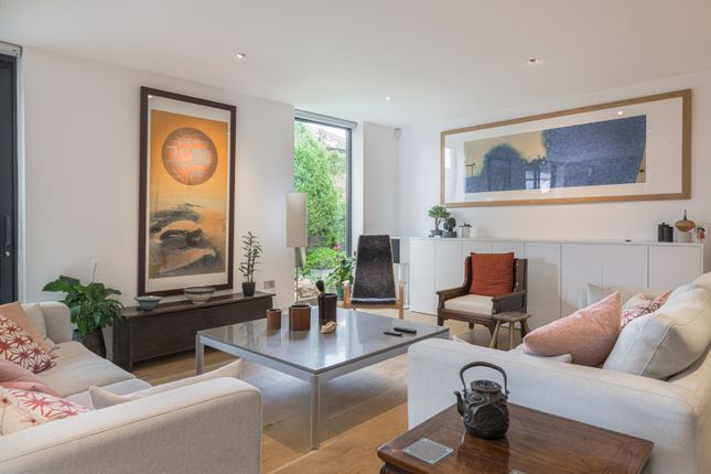 Hollies Way, Temperley Road, London SW12, 4 bedroom detached house for ...
